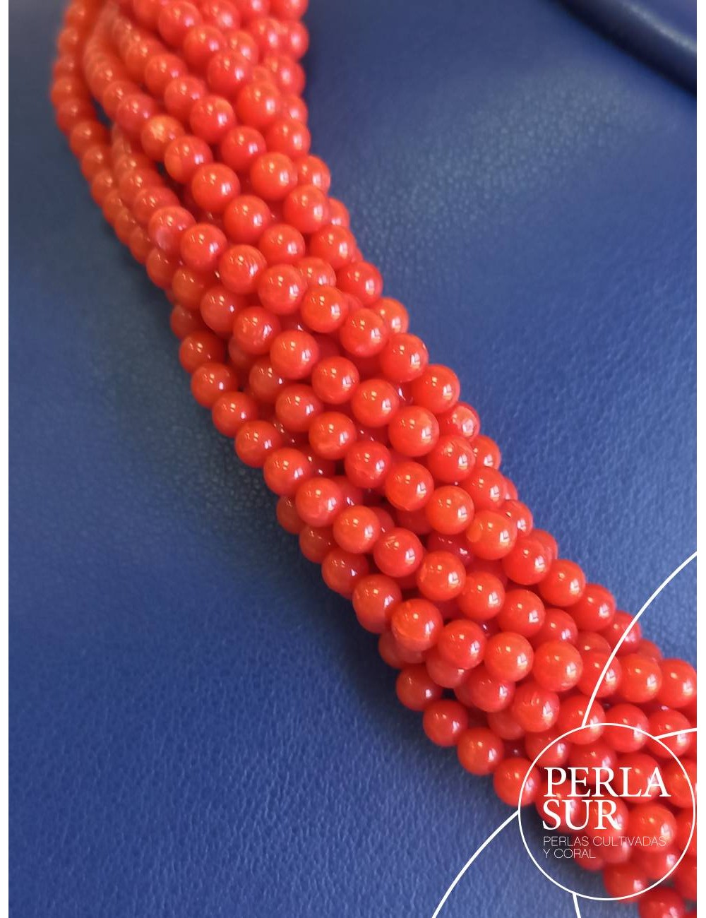 HILOS Y COLLARES DE CORAL